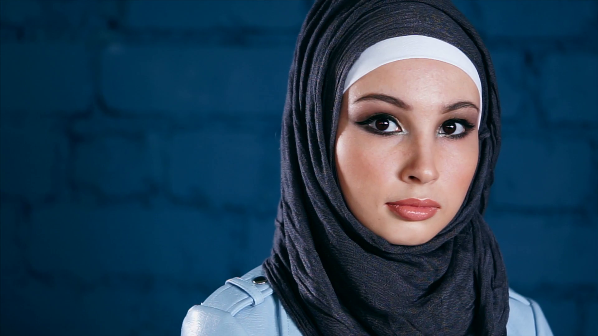Arab Muslim Muslima Tits Handbra Pussy Spreading Smutty Com Sexiz Pix