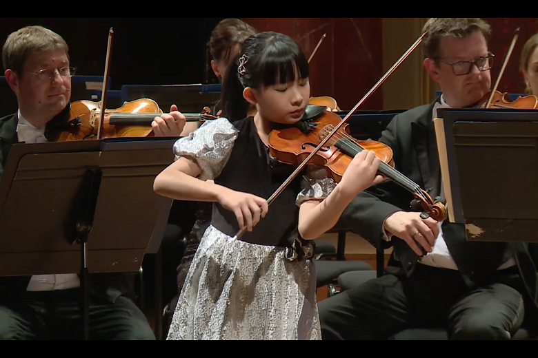 11 Year Old Chloe Chua Plays Vivaldis Winter At Menuhin Competition