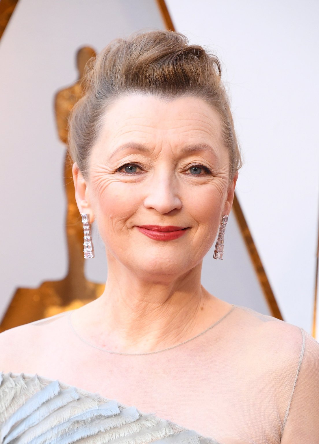 Lesley Manville On The Oscars Red Carpet 2018 2018 Oscar Nominees On