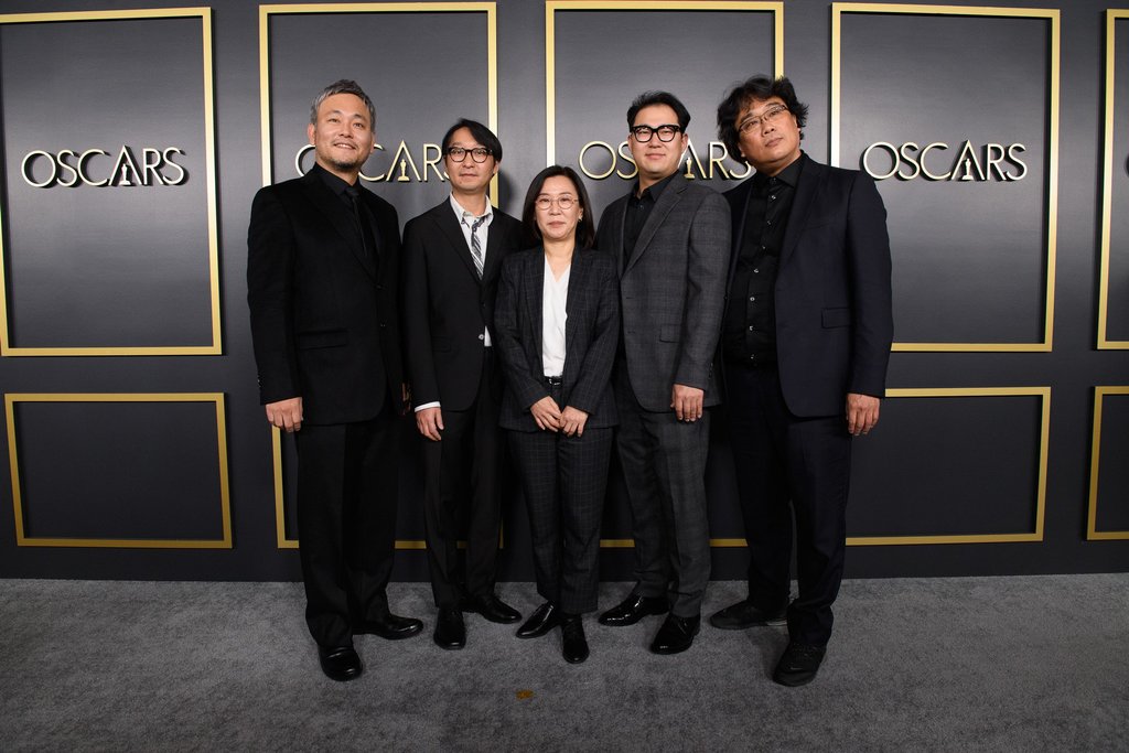 Inside The Oscar Nominees Luncheon 2020 See The Class Photo Oscars