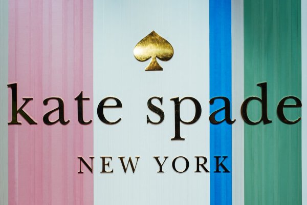 Bergaya Modis Dengan 10 Dompet Wanita Kate Spade Yang Trendi