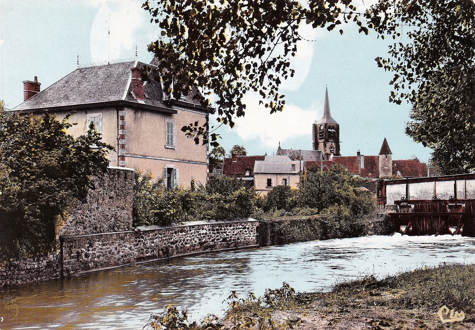 Photos Et Carte Postales Anciennes De Moulins Engilbert Mairie De