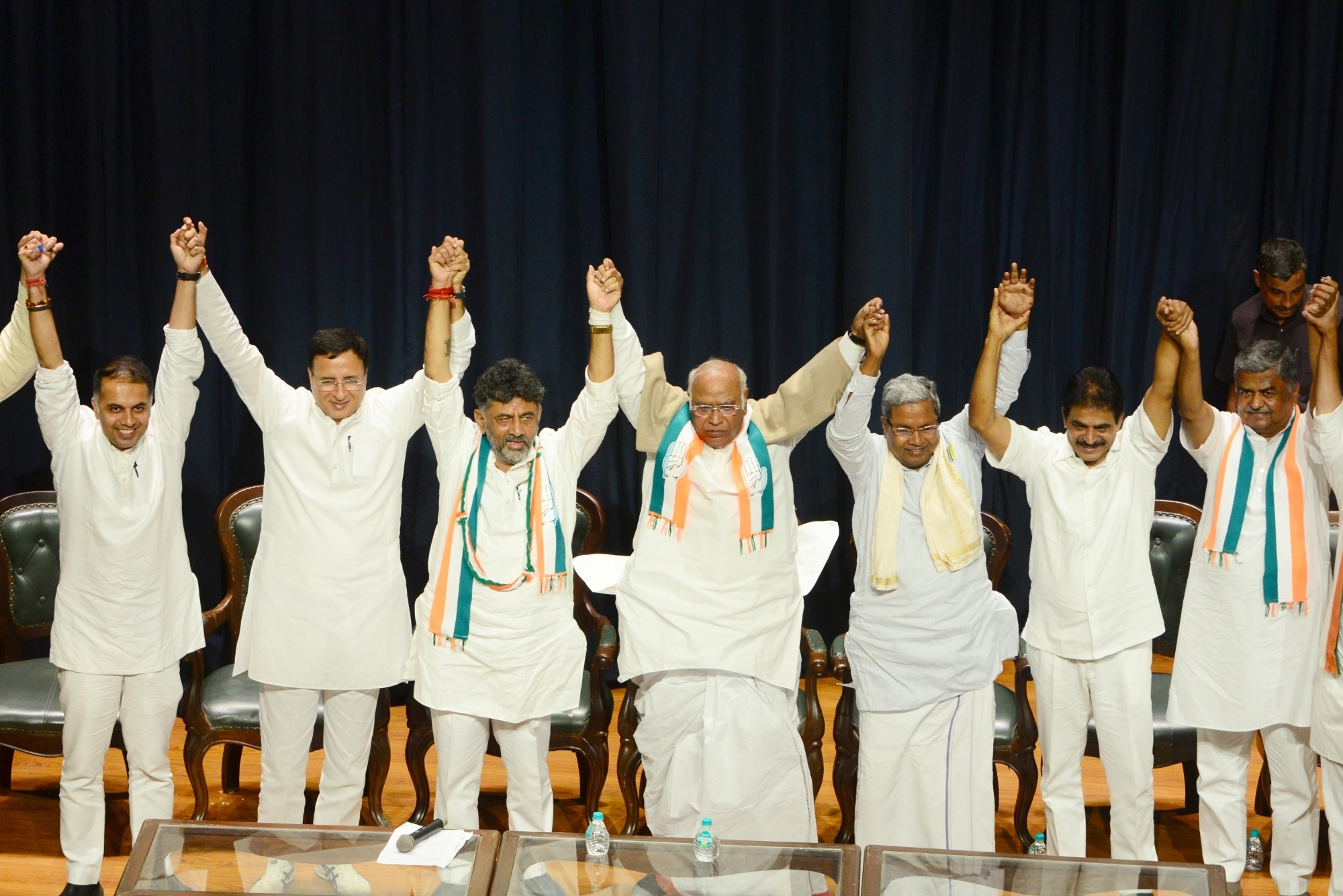 Congress To Hold Karnataka Legislature Party Meeting On Sunday