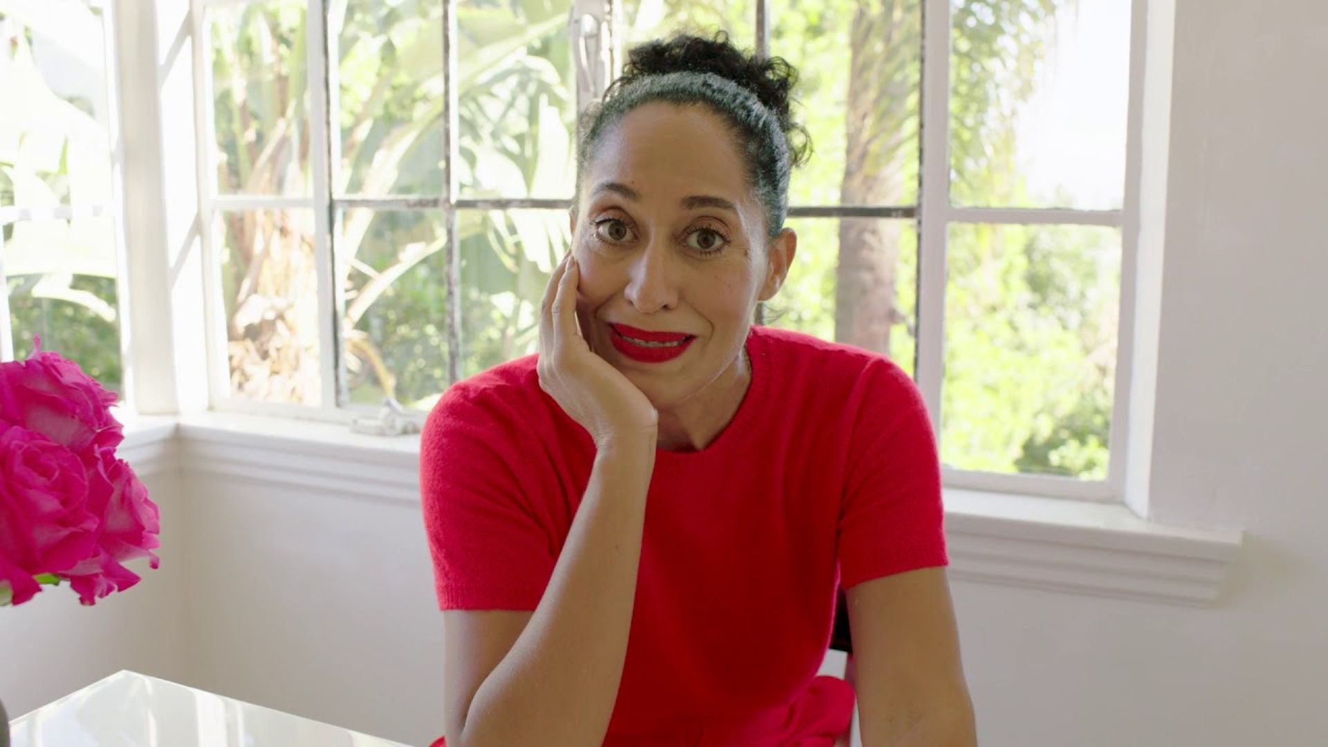 Watch Black Ish Celebrity Tracee Ellis Rosss Candid Home Tour Vogue