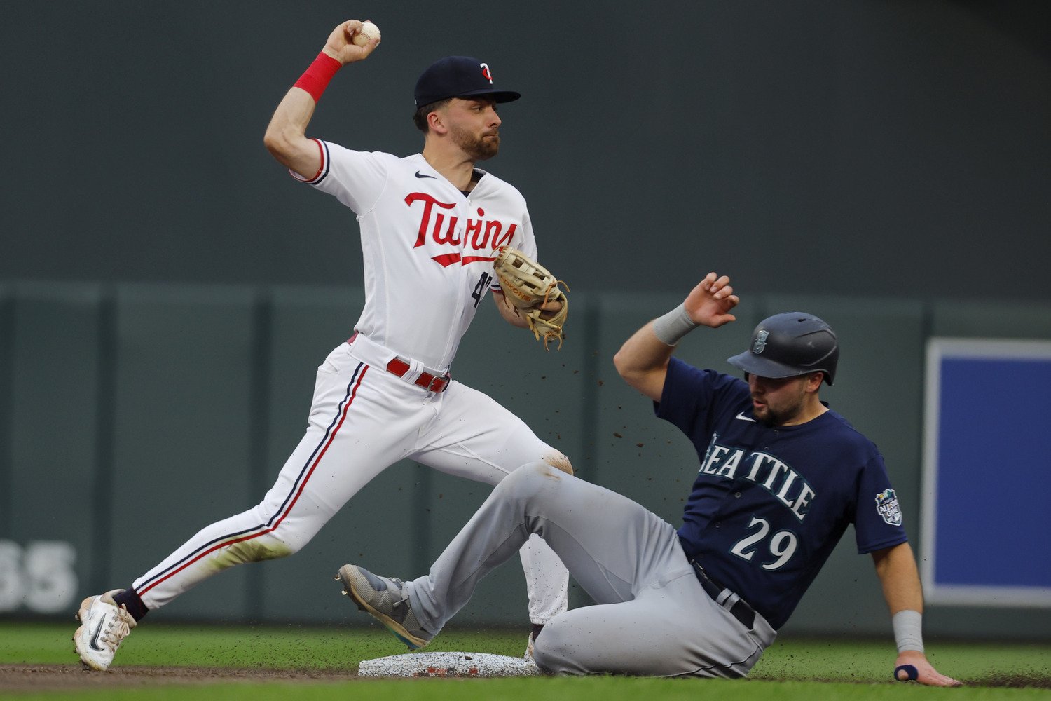 Why On Earth Wont The Twins Move Edouard Julien To First Base Twins