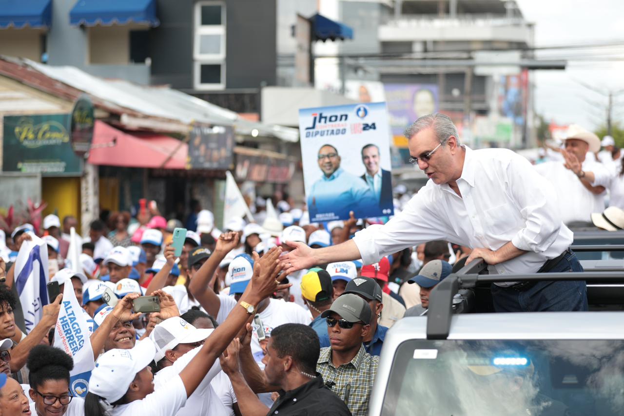 Luis Abinader Encabezará Caravanas Por 11 Municipios Este Fin Semana