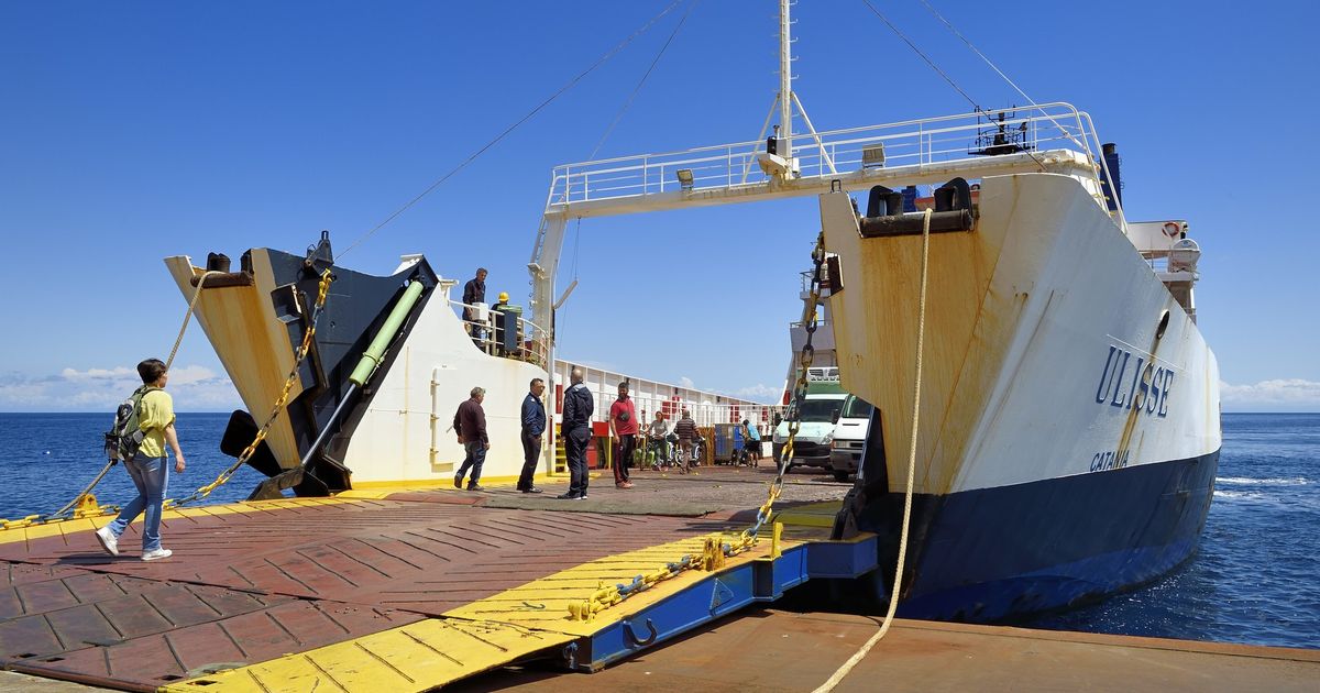 Tre Ore Di Attesa A Villa San Giovanni Per Gli Imbarchi Verso La Sicilia