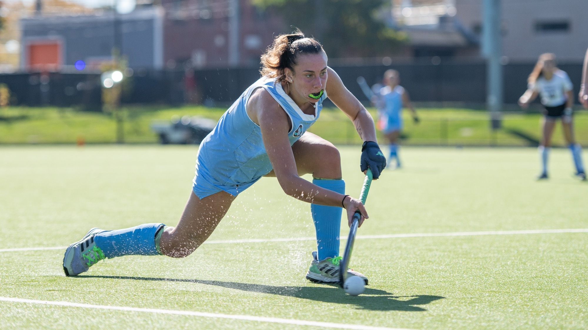 Amherst Wins Nescac Field Hockey Quarterfinal Over Tufts 3 2 In Ot