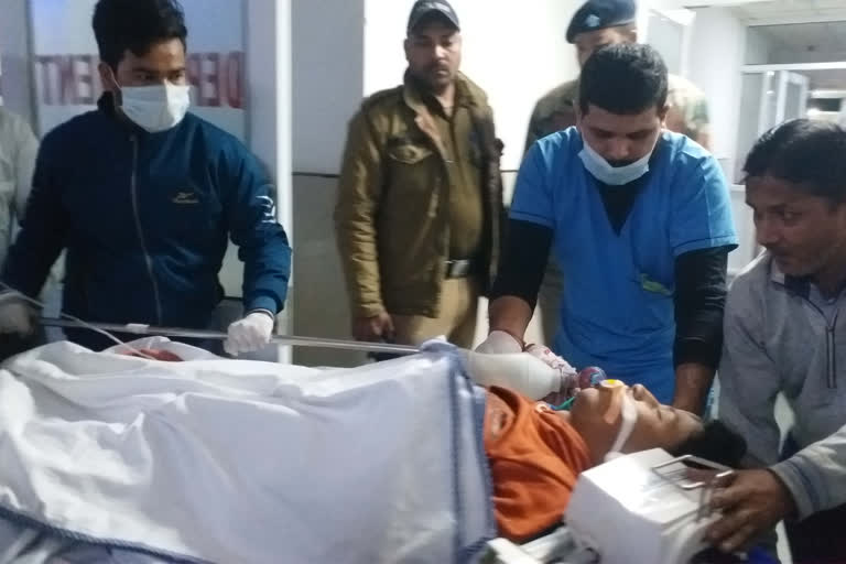 Student Critical After Attack By Bike Borne Youths In Nainital Student