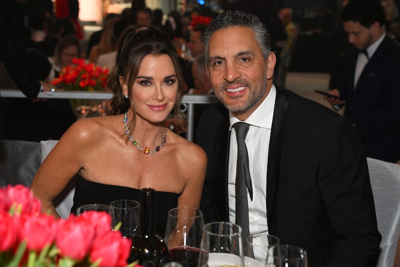 Mauricio Umansky Reacts To Affair Rumors Amid Kyle Richards Separation