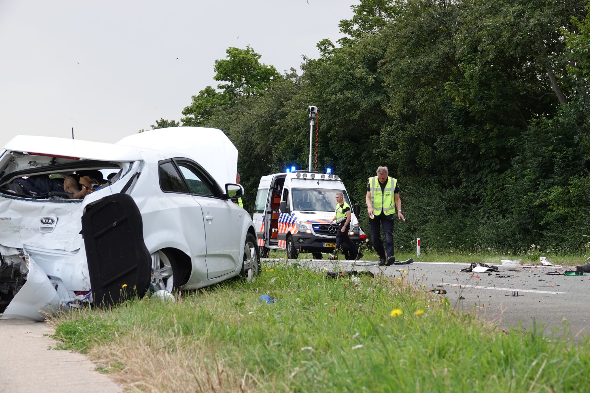 Twee Zwaargewonden Bij Botsing Op N242 Bij Middenmeer