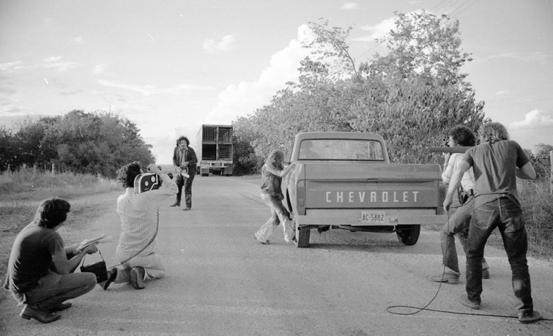 Earthy Anecdotes The Texas Chain Saw Massacres Hellish Dinner Scene