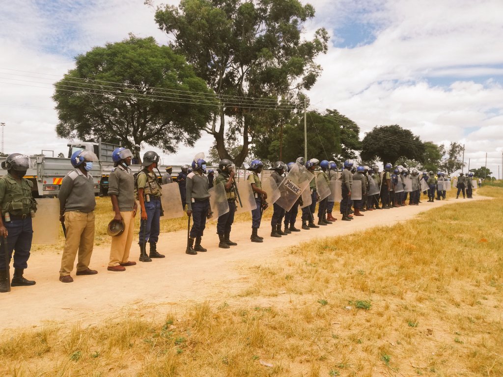 Zimbabwean Opposition Supporters Rally Despite Ban The Zimbabwe Mail