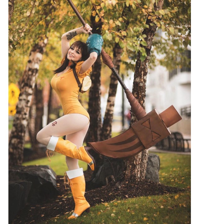 Nanatsu No Taizai Cosplayer Recrea A Diane Con Un Traje De Alto