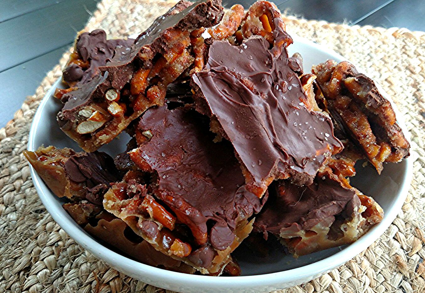 Salted Caramel Pretzel Bark Cookn With Mrs G