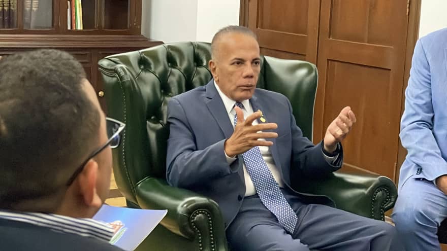 Rosales Recibe Comisión Delegada Del Clez Para Informar La Clausura Del