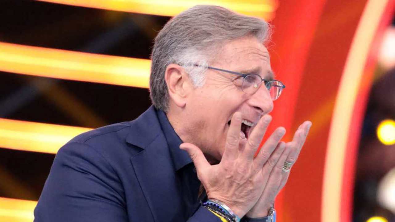 Paolo Bonolis Furioso Dietro Le Quinte Della Rai Le Considerazioni Al