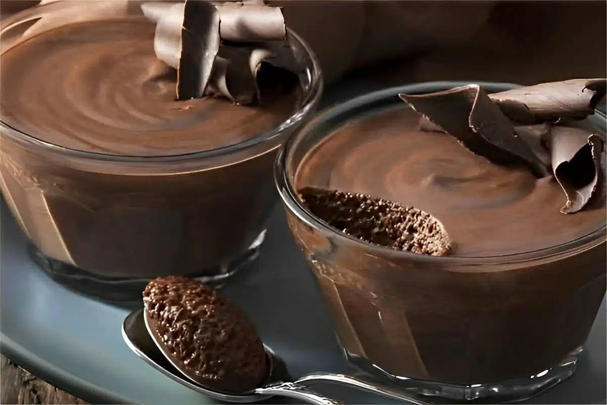 Mousse De Chocolate Tradicional Club Das Receitas