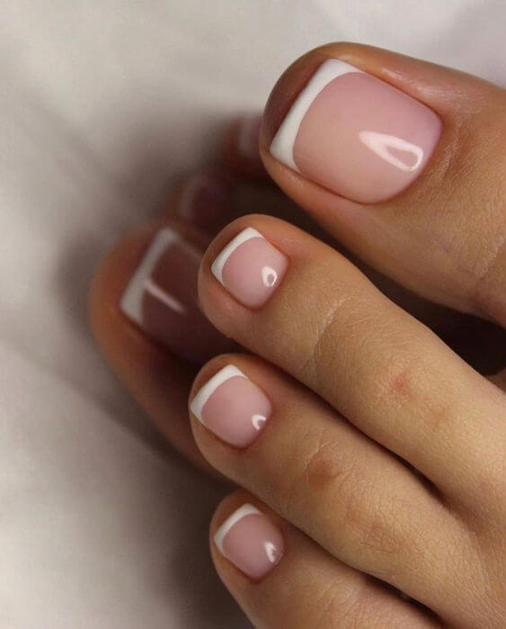 26 Elegant French Toenails Ideas To Best Try At Home