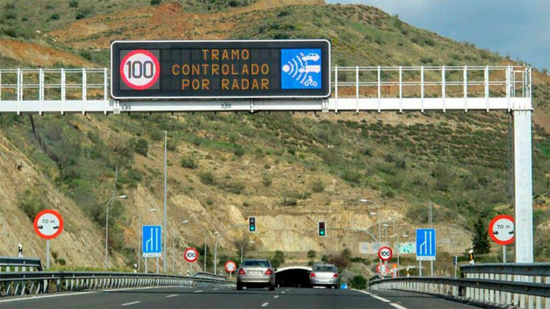 Cómo Saber Si En Un Panel Informativo De La Dgt Hay Un Radar Oculto