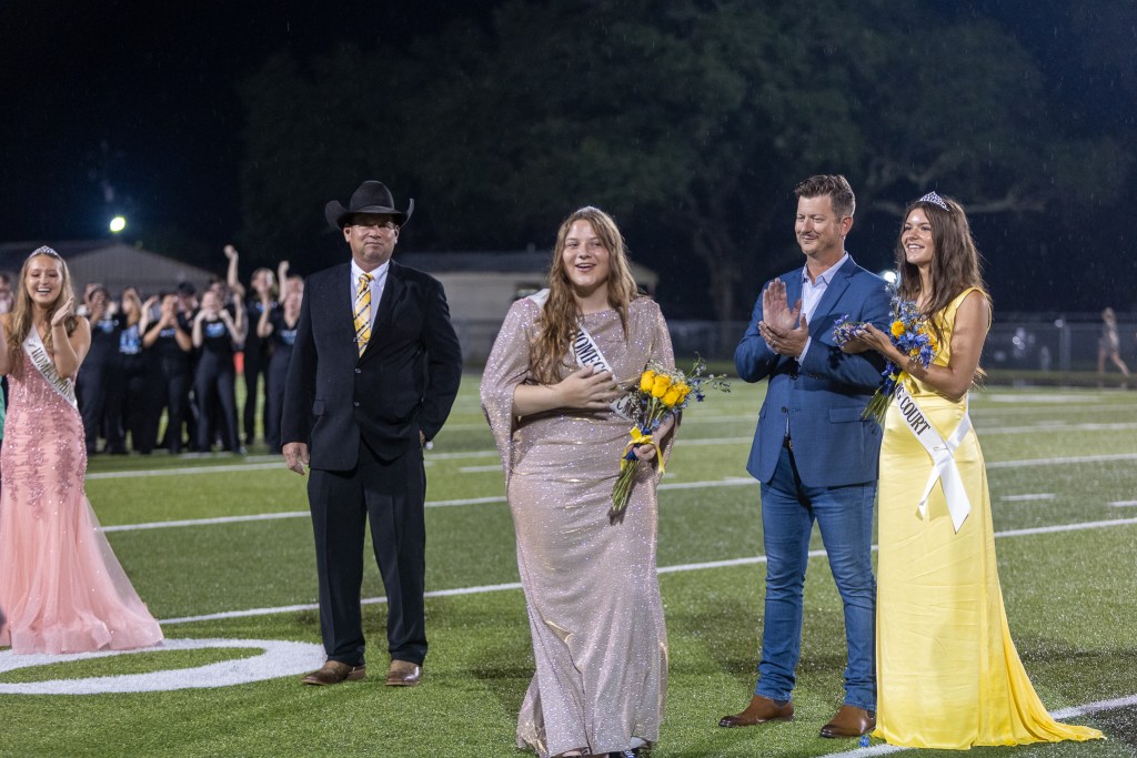 Smith Thonsgaard Crowned 2022 Hardin Hs Homecoming King And Queen