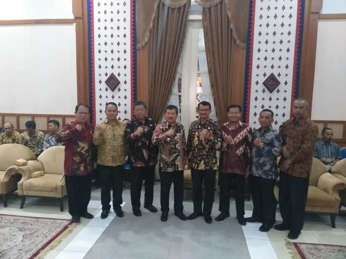 Lantik Direksi Perumda Tirta Intan Ini Pesan Bupati Garut Buanajabar