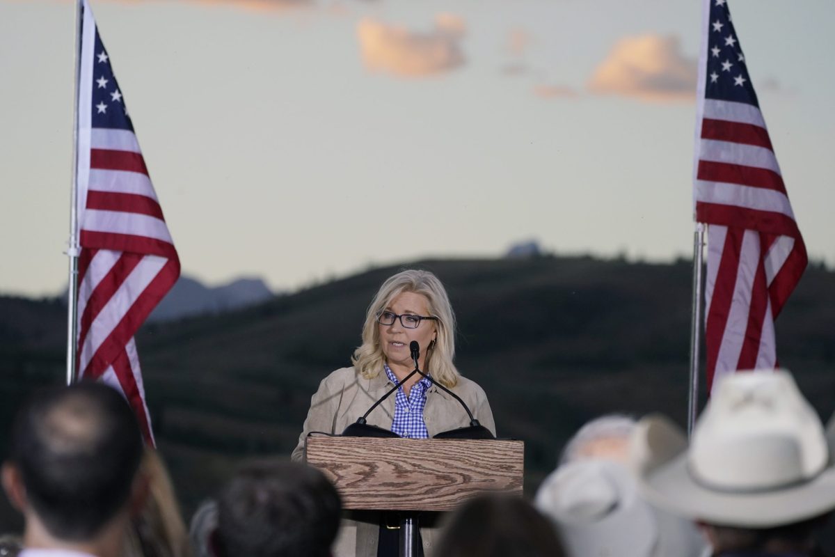 Cheney Ponders 2024 Bid After Losing Wyoming Gop Primary