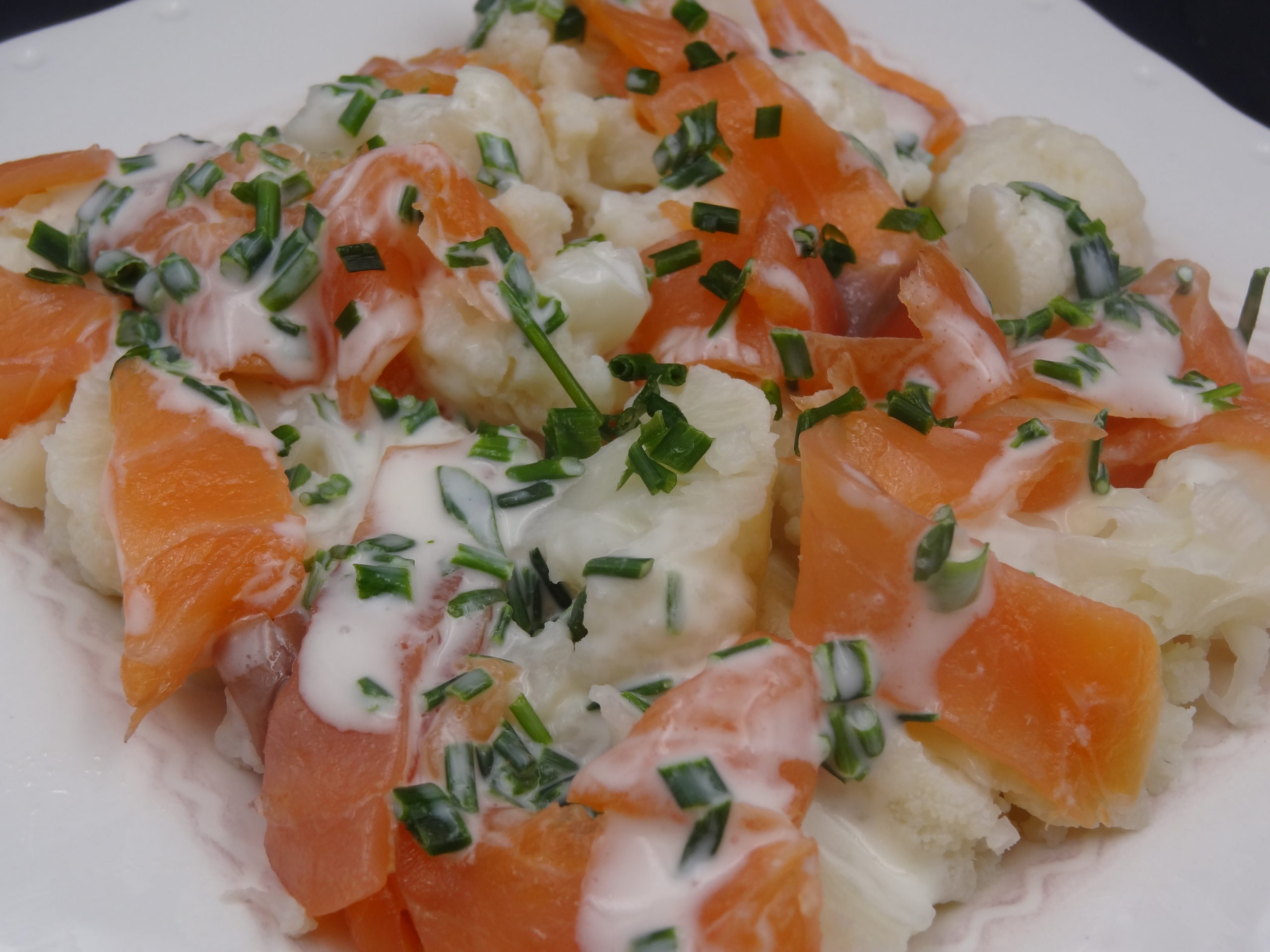 Assiette De Saumon Fume Au Chou Fleur Cuisine Contrôlée