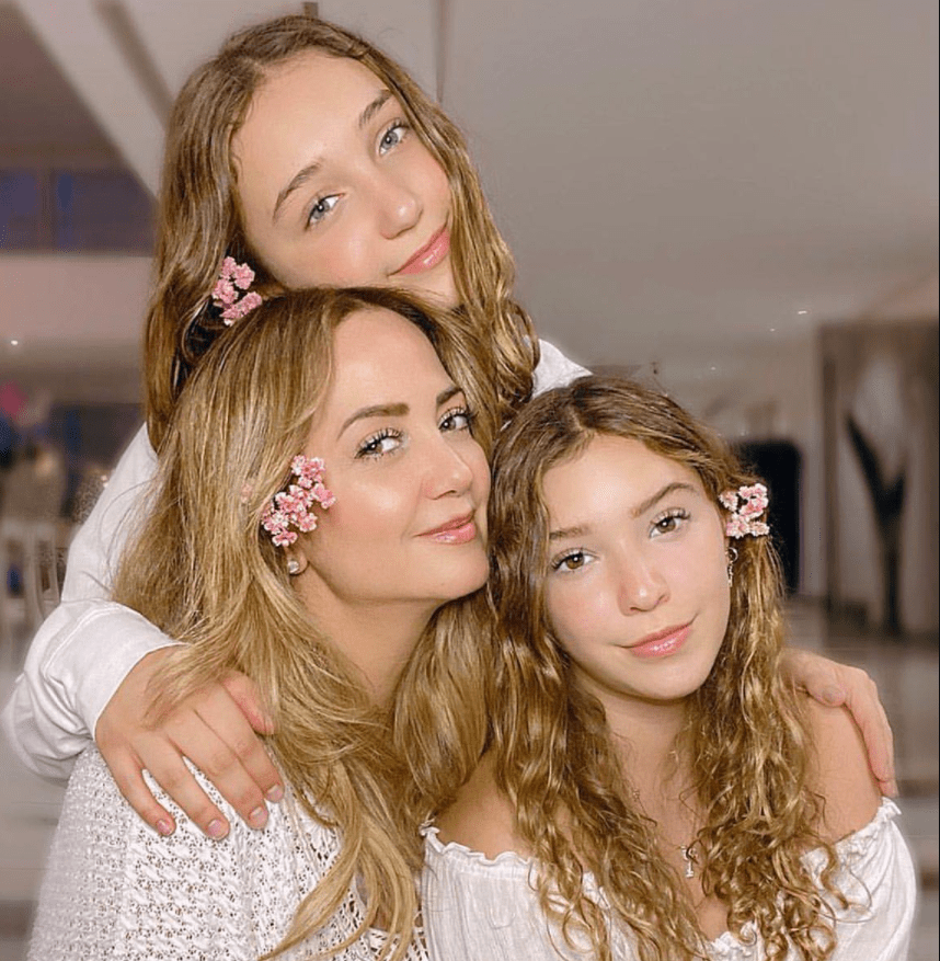 Ellas Son Las Hijas De Andrea Legarreta Y Erik Rubín