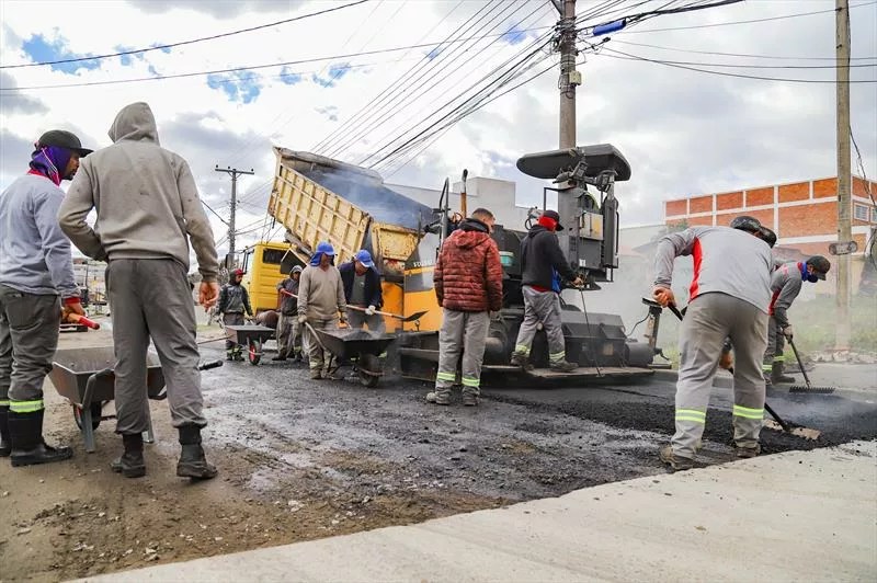 Curitiba Inicia Semana Com Obras De Requalificação Em 11 Ruas Confira