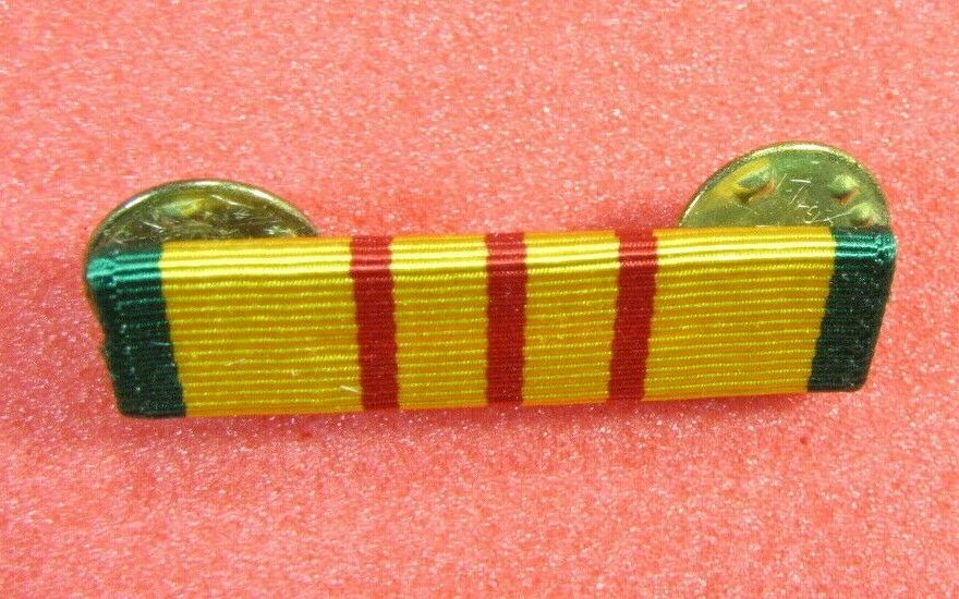 Military Full Size New Nos Vintage Dtd 1968 Vietnam Service Ribbon 2c1