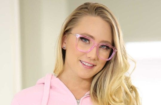 Aj Applegate Biographywiki Age Height Career Photos And More