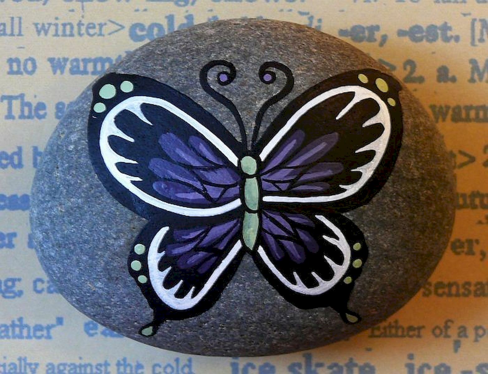 55 Cute Diy Painted Rocks Animals Butterfly Ideas 16 Doityourzelf