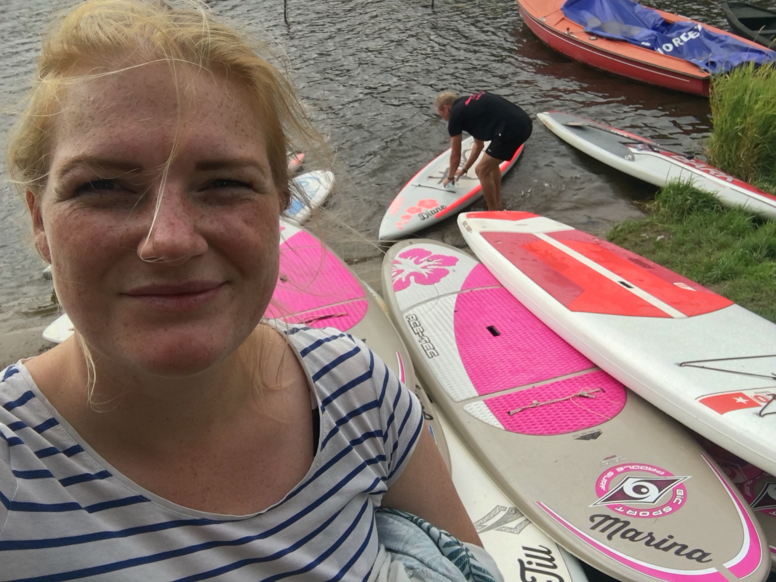 Stand Up Paddling Mit Den Jungen Landfrauen