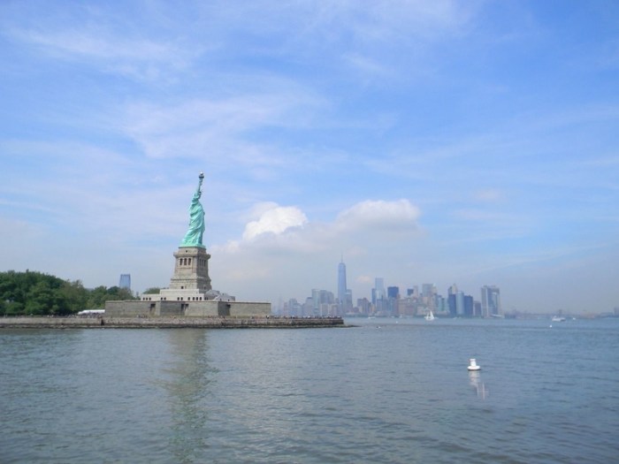 Como Visitar A Estátua Da Liberdade Em New York Destinos Por Onde