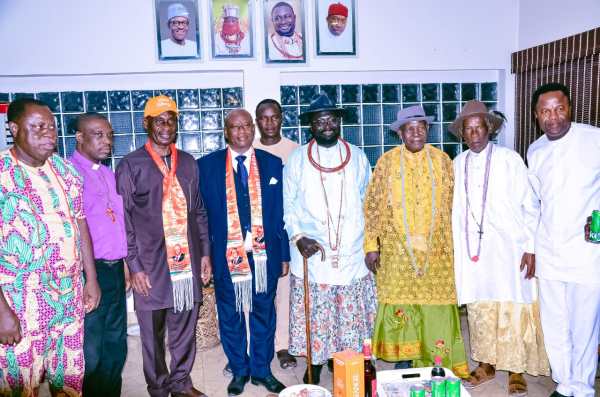 Chief Ayiri Welcomes Sdp Governorship Candidate Olorogun Kenneth Gbagi