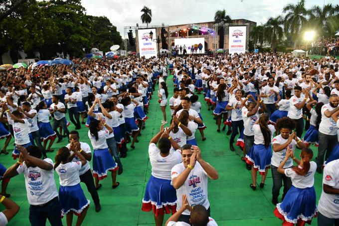 Rd Rompe Record Guinness De Más Parejas Bailando Merengue Ensegundos