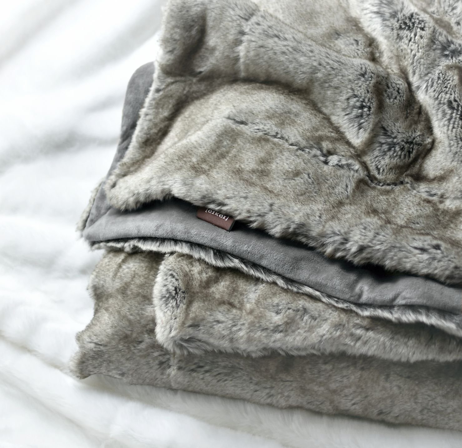 Timberwolf Faux Fur Oversized Throw Reversible Blanket Extra Large