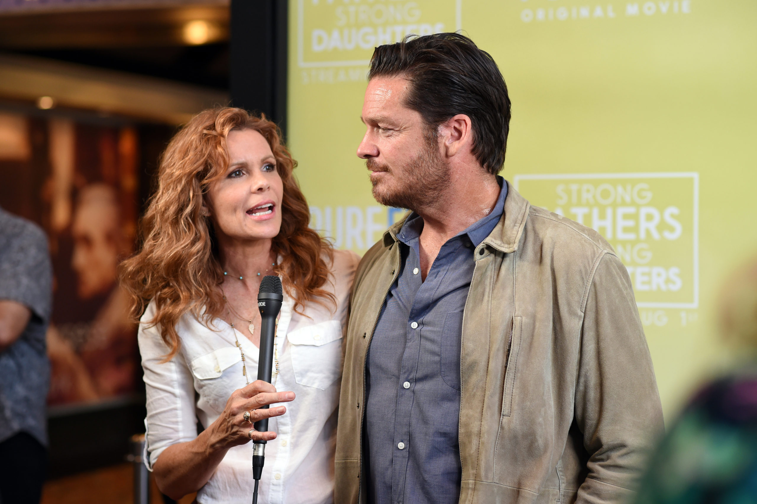 Robyn Lively And Bart Johnson Married In Real Life And Now On The Screen
