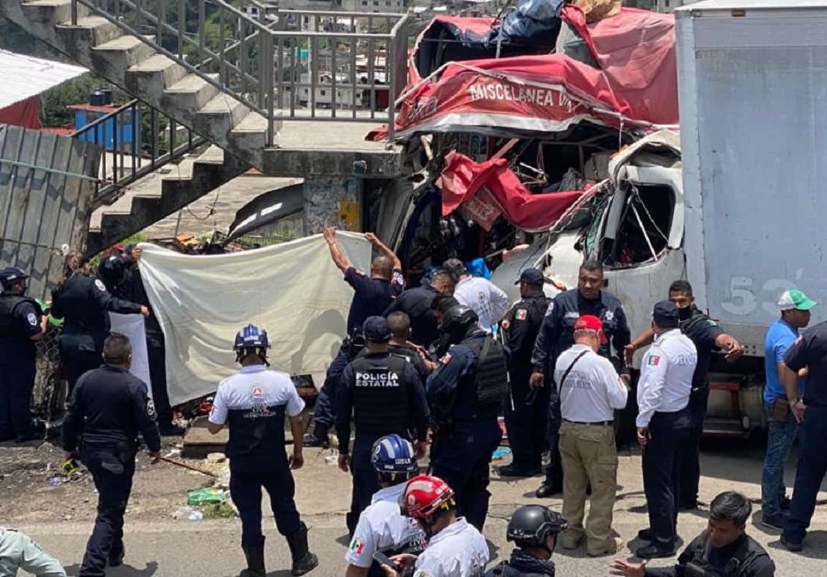 Accidente En Carretera Naucalpan Toluca Deja 4 Muertos País