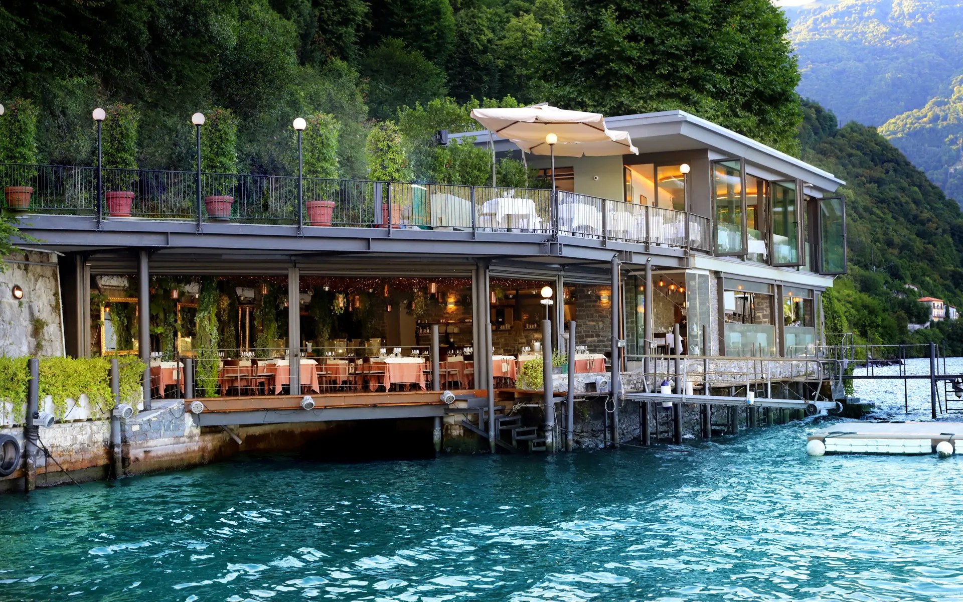 The Italy Guide The Best Restaurants At Lake Como Florence Le