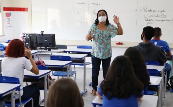 Aulas 100 Presenciais Nas Escolas Públicas Estaduais Retomam Nesta