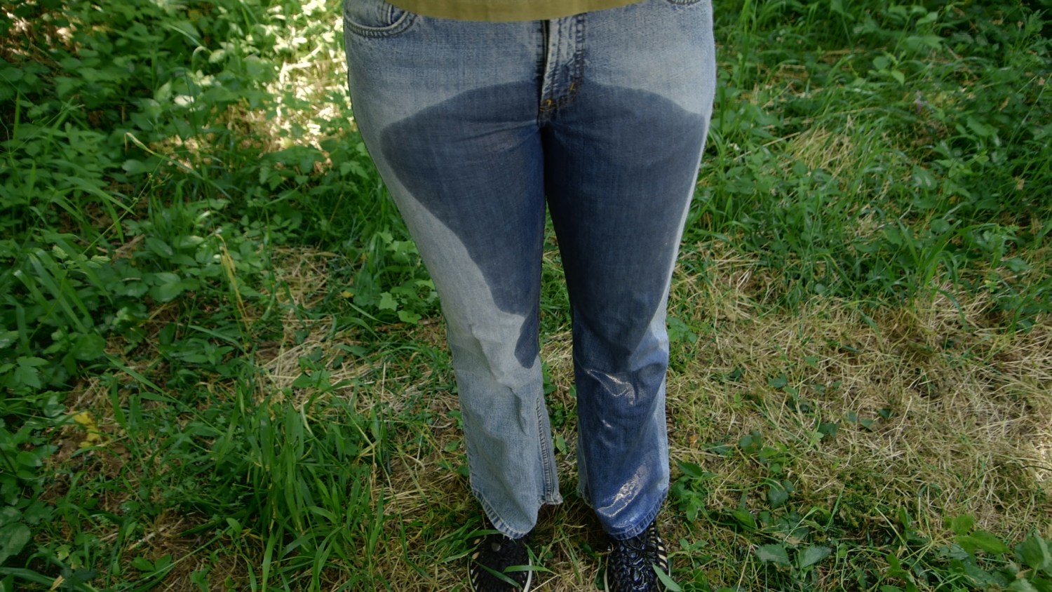 Jeans Wetting Close Up Hd Wetting