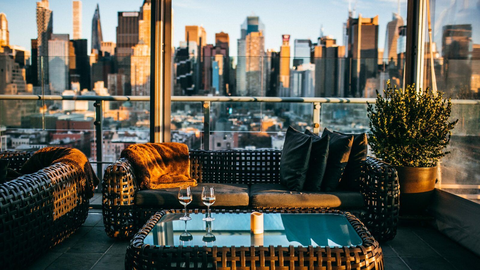 The Best Rooftop Bars In Nyc New York News