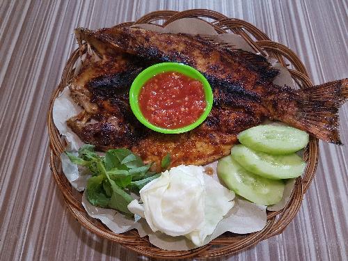 19 Tempat Makan Lalapan Ikan Lele Terbaik Di Bali