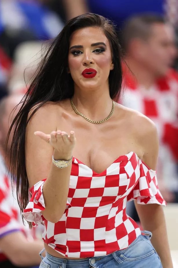 Meet Fifa World Cups Sexiest Fan Sports Joust