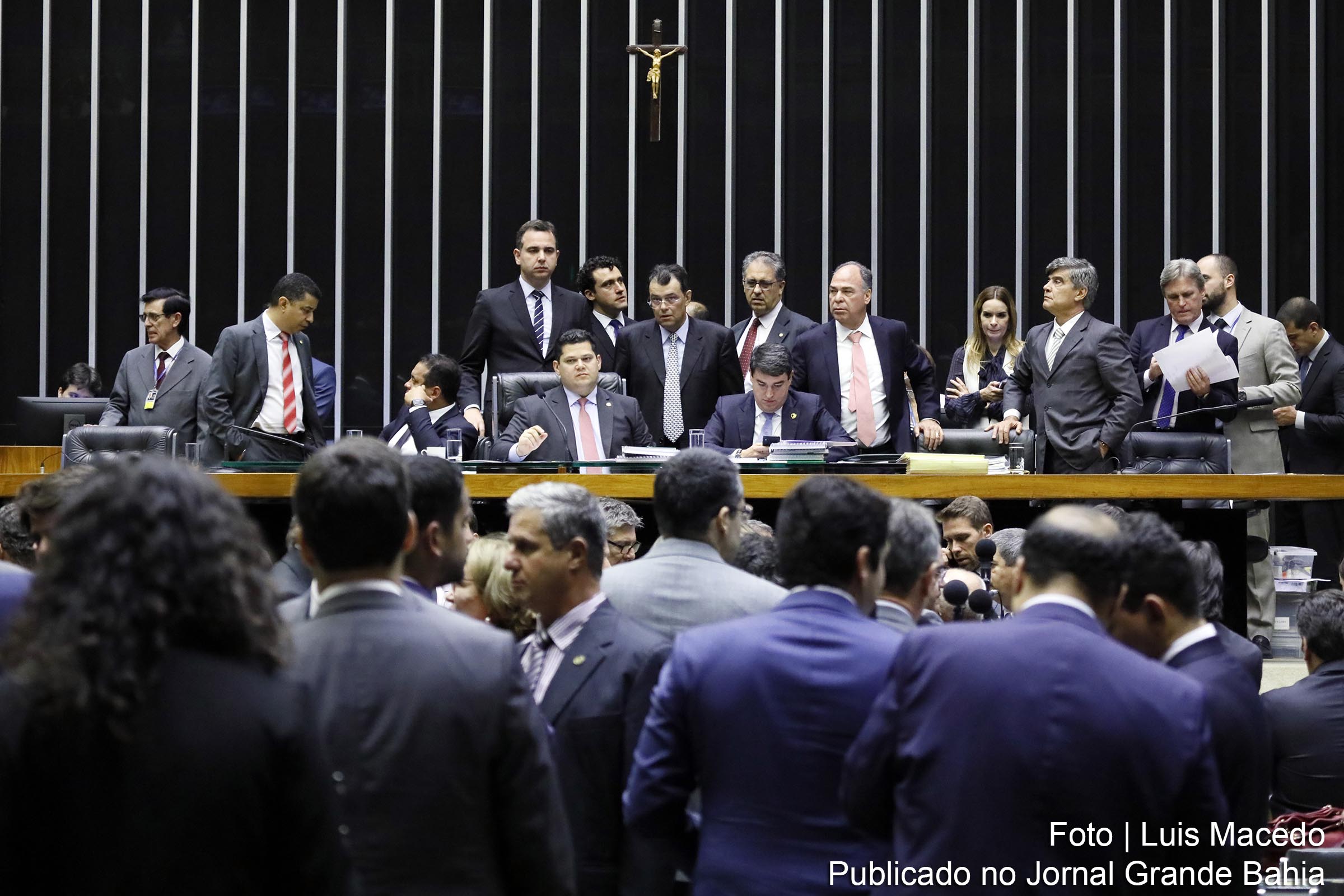 Congresso Nacional Aprova Orçamento Com Fundo Eleitoral De R 2 Bilhões