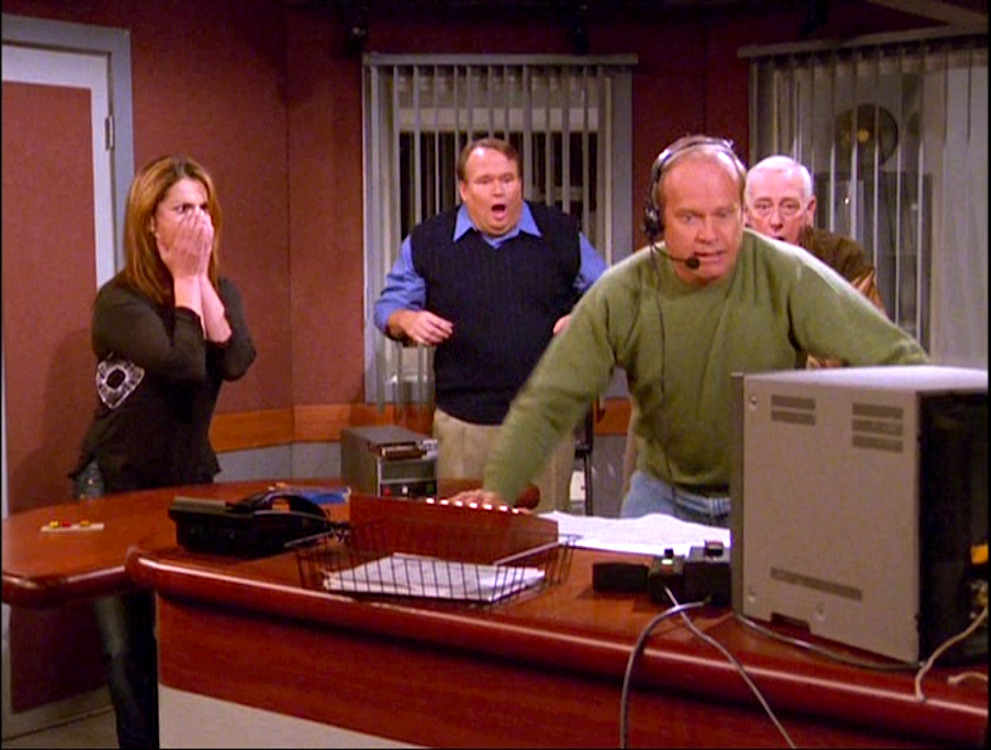 The Ten Best Frasier Episodes Of Season Ten Thats Entertainment