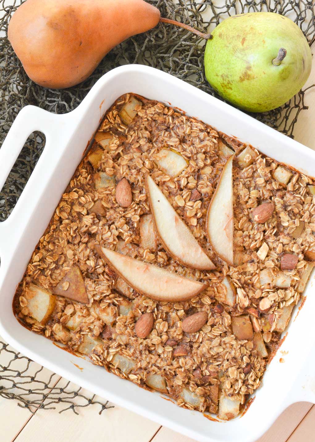 Almond Pear Baked Oatmeal