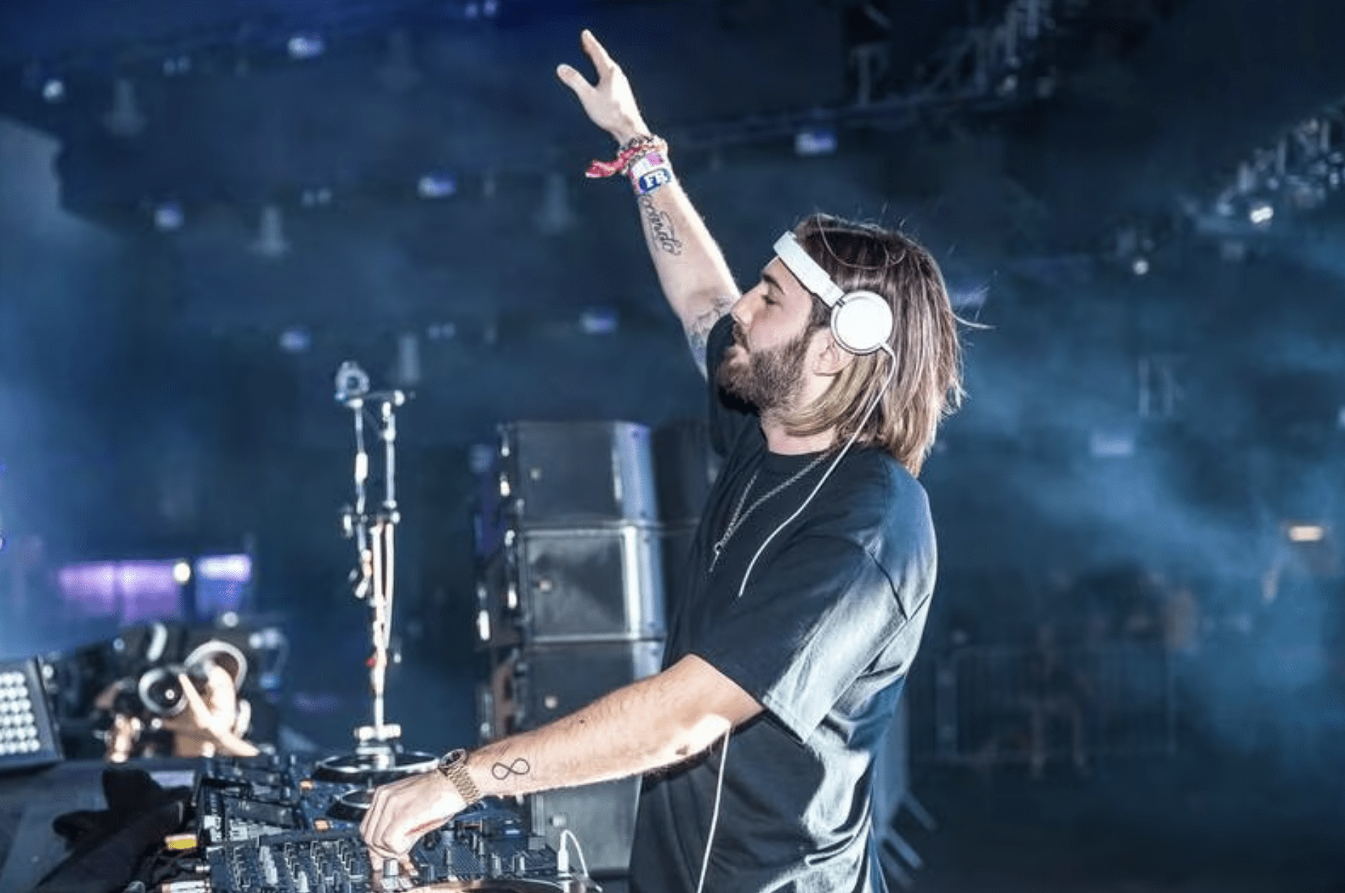 Multi Platinum Producer And Dj Alesso To Perform At Isle Of Mtv In